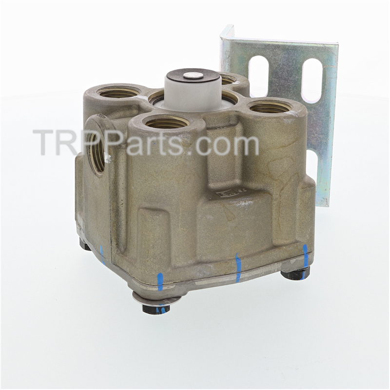 BENDIX R-12® RELAY VALVE - VERTICAL DELIVERY PORTS